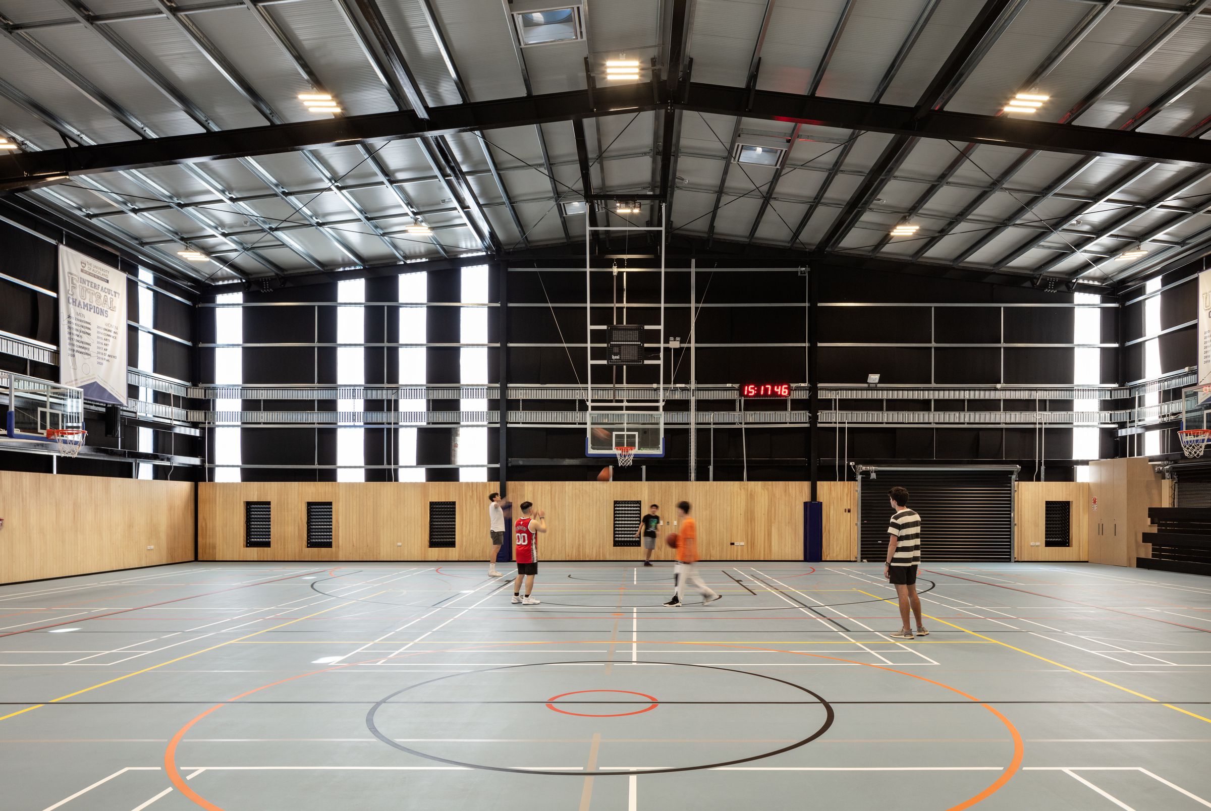 Auckland University Sport and Recreation Interim Facility | RTA Studio